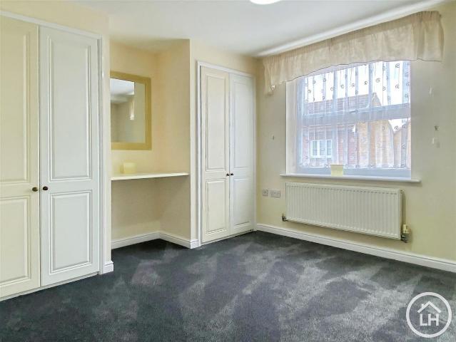 Monarch Drive, Kemsley, Sittingbourne ME10, 2 bed flat to rent, £1,150 pcm | PrimeLocation