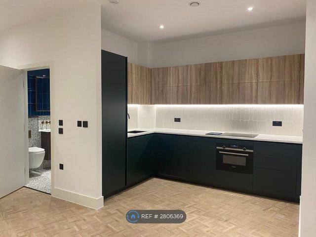 Monarch Square, London SW11, 1 bed flat to rent, £2,600 pcm | PrimeLocation