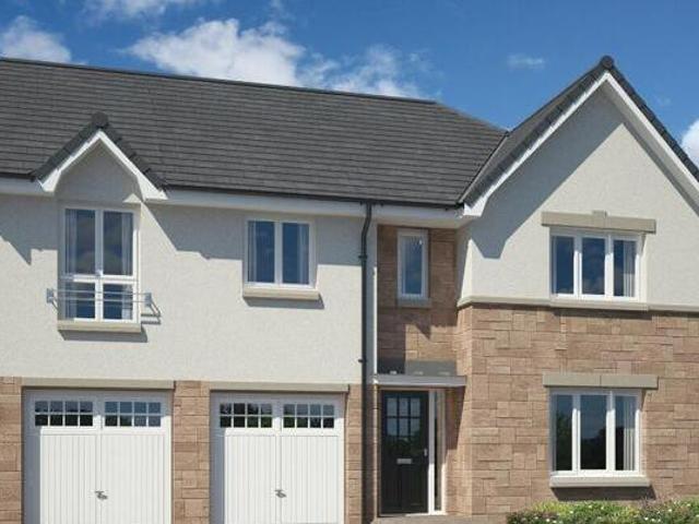 Monarchs Walk, West Calder, 5 Bedroom Detached