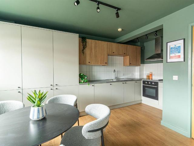 Monday Crescent, City Centre, Newcastle Upon Tyne NE4, Room to rent, £550 pcm | PrimeLocation
