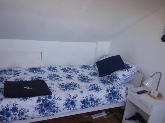 Monday to Friday Room to Rent for Working people