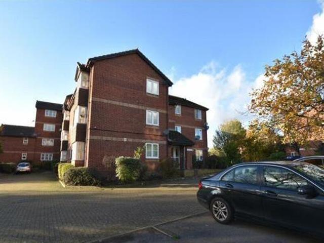 Monet Court, Stubbs Drive, 2 Bedroom Apartment
