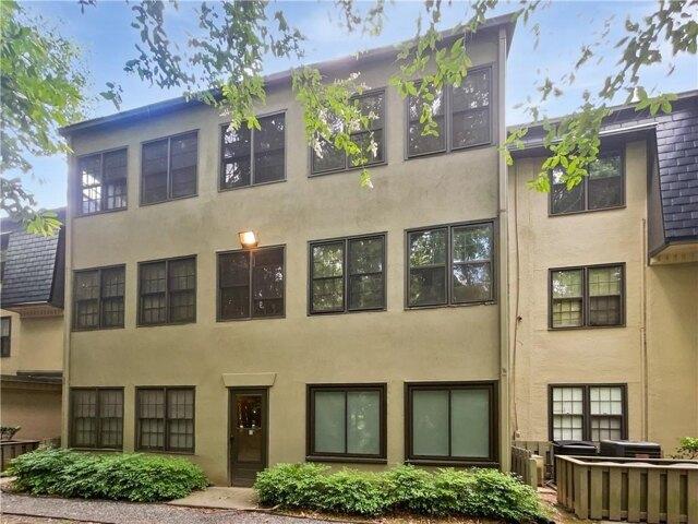Monet Ct Nw, Atlanta, Condo For Sale