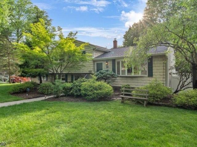 Monhegan Ave, Wayne, Home For Sale