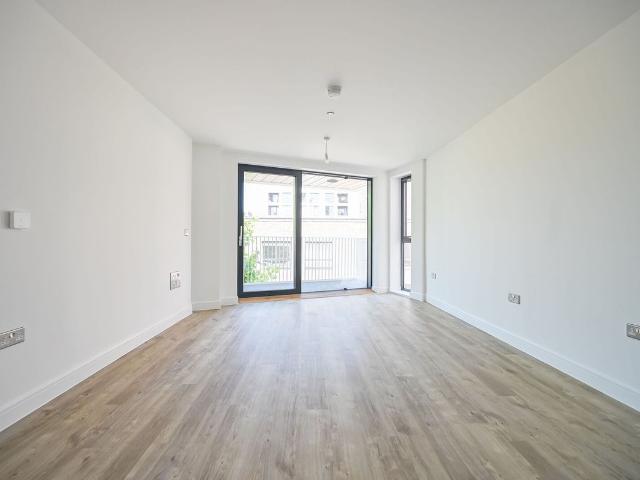 Monier Road, Hackney Wick E3, 3 bed flat to rent, £4,000 pcm | PrimeLocation