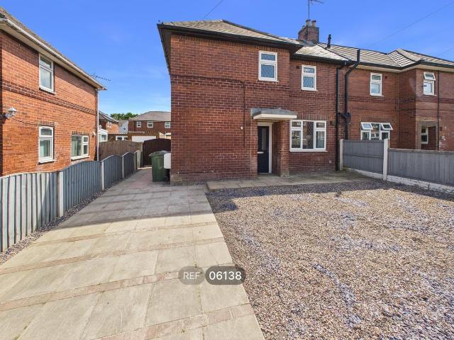 Monkhill Avenue, Pontefract, West Yorkshire WF8, 3 bed detached house to rent, £950 pcm | PrimeLocation