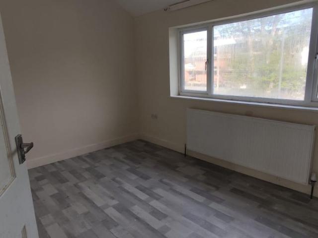 Monks Park, Wembley HA9, Room to rent, £750 pcm | PrimeLocation