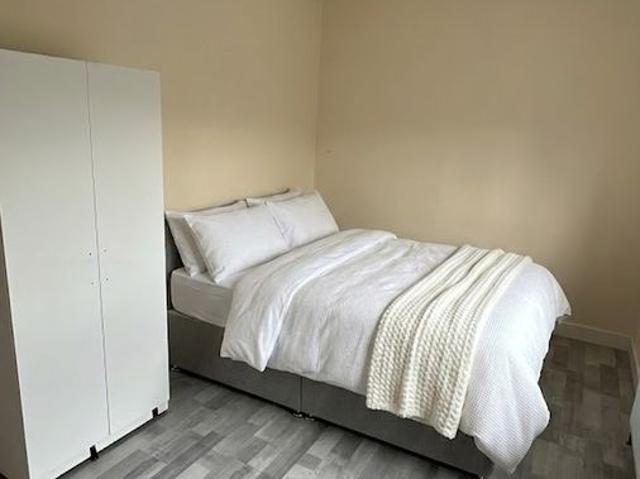 Monks Park, Wembley HA9, Room to rent, £850 pcm | PrimeLocation