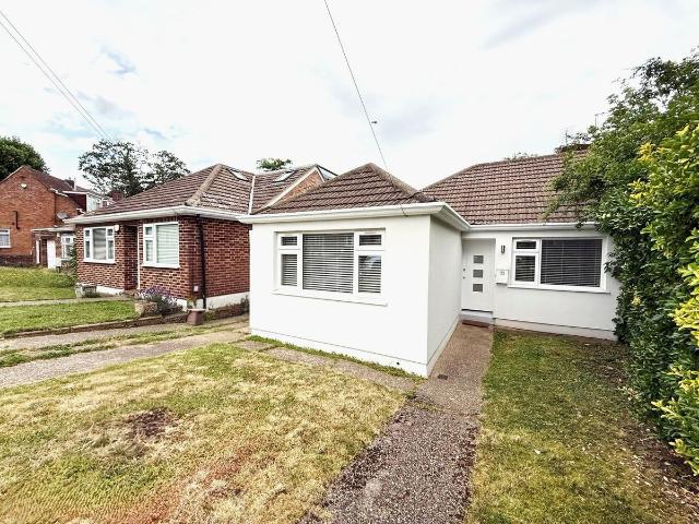 Monks Road, Enfield EN2, 2 bed detached bungalow to rent, £2,000 pcm | PrimeLocation