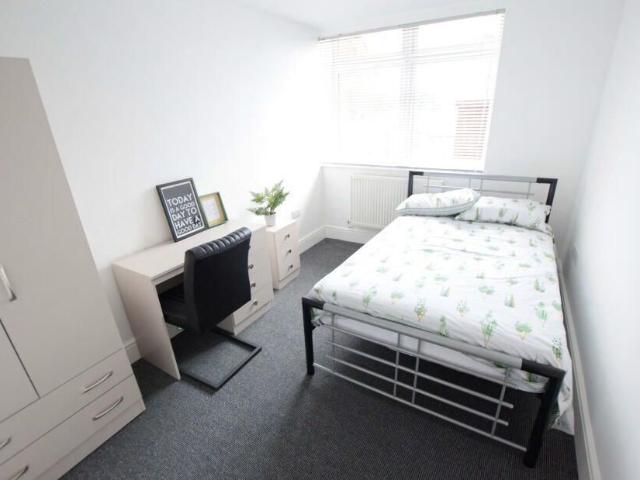 Monks Road, Lincoln LN2, 10 bed shared accommodation to rent, £555 pcm | PrimeLocation