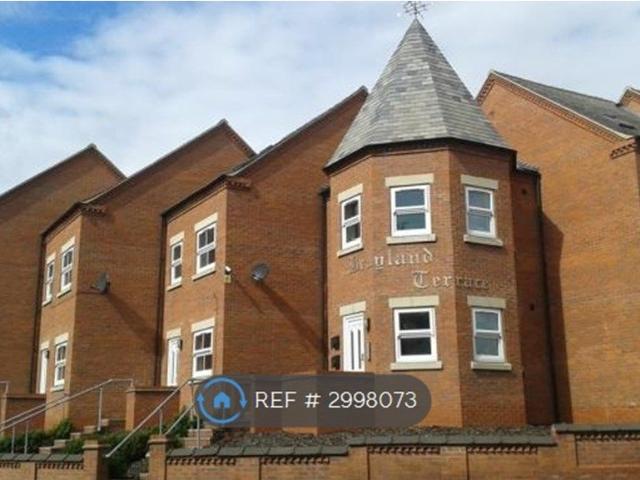 Monks Road, Lincoln LN2, 2 bed flat to rent, £995 pcm | PrimeLocation
