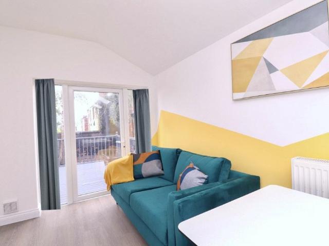 Monks Road 5 bed house share to rent £2,595 pcm £599 pw