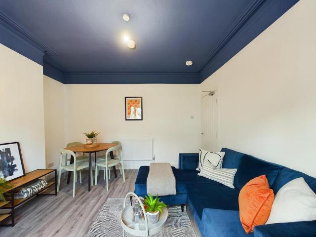 Monks Road 6 bed house share to rent £3,114 pcm £719 pw