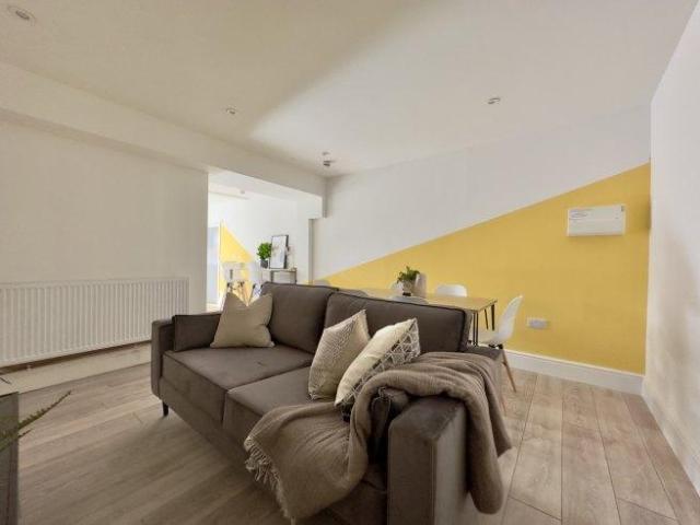 Monks Road 6 bed house share to rent £3,114 pcm £719 pw