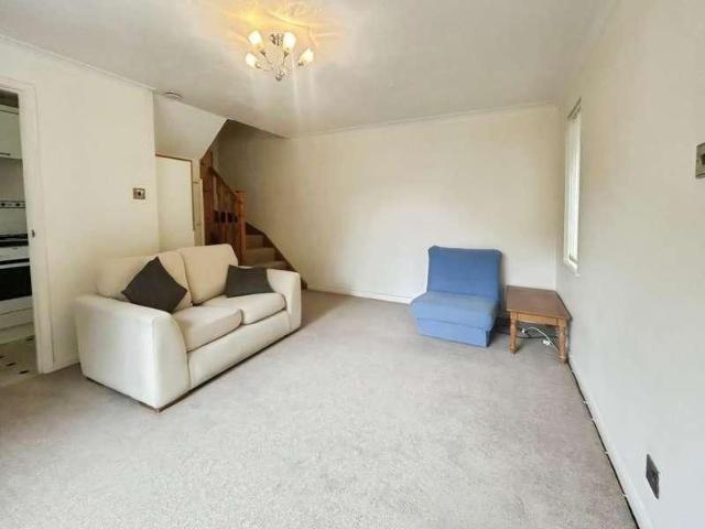 Monkswood Crescent, Tadley, RG26