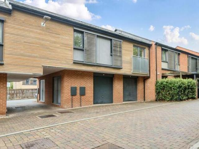 Monkton Drive, Bordon, 2 Bedroom Maisonette