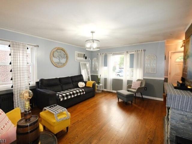 Monmouth Ave, Linden, Home For Sale