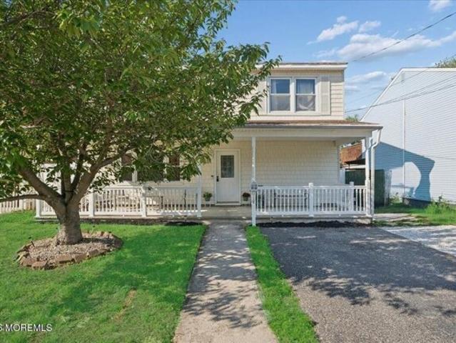 Monmouth Ave, North Middletown, Home For Sale
