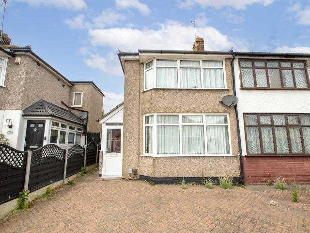 Monmouth Close DA16, 2 bed semi detached house to rent, £1,650 pcm | PrimeLocation