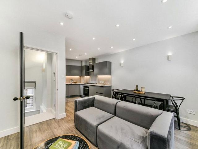 Monmouth Street, Covent Garden, WC2H, London
