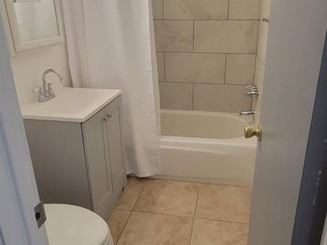 Monoco 1 Bedroom Apartment for Rent at 4370 West 141st Street, Hawthorne, CA 90250