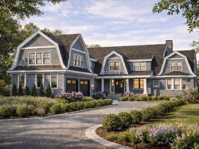 Monomoscoy Rd, Mashpee, Home For Sale