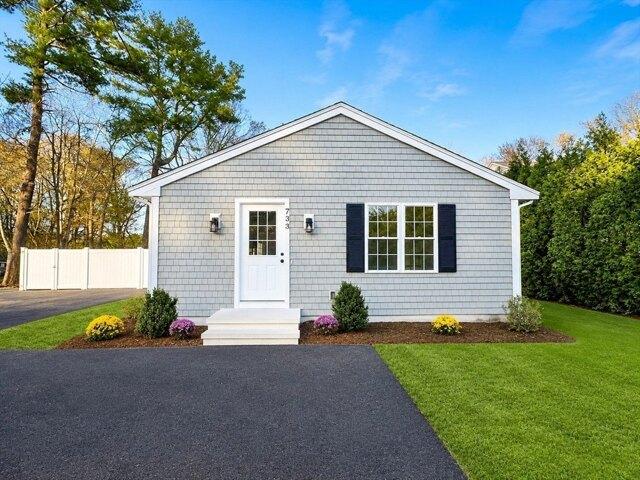 Monponsett St, Hanson, Home For Sale