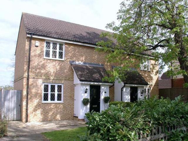Monro Drive, Guildford, 2 Bedroom Semi detached