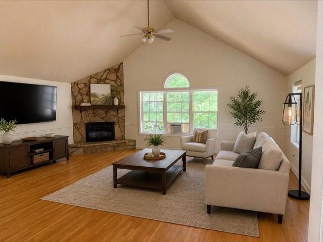 Monroe Dr, Naples, Home For Sale