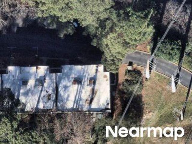 Monroe Dr NE