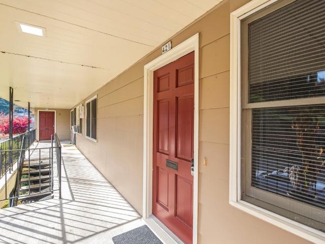 Monroe Manor Apartments 2 Bedroom Apartment for Rent at 423 Monroe St, Oregon City, OR 97045 McLoughlin