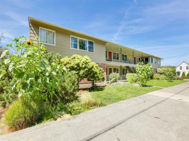 Monroe Manor Apartments 2 Bedroom Apartment for Rent at 423 Monroe St, Oregon City, OR 97045 McLoughlin