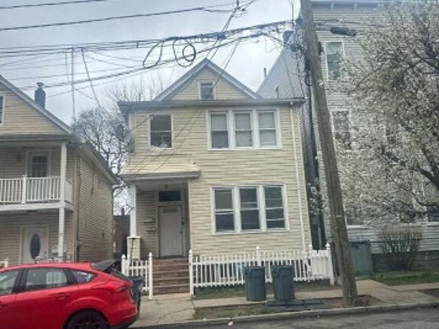 Monroe St