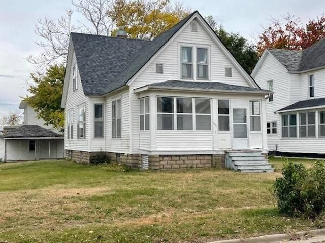 Monroe St, Beardstown, Home For Sale