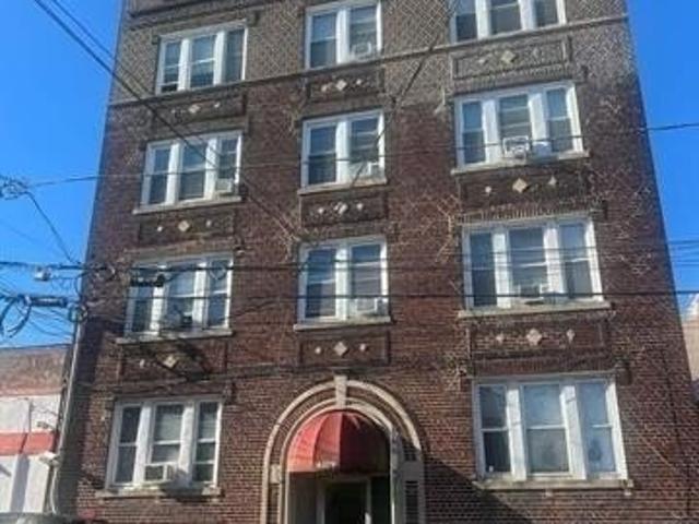 Monroe Pl Apt B, West New York, Condo For Sale