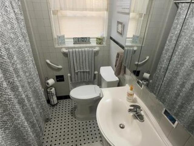 Monroe Pl, Ridgefield, Home For Sale