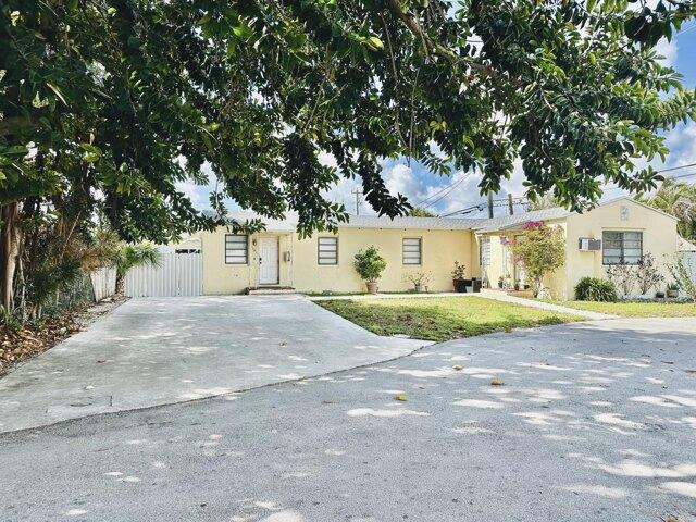 Monroe Ter, Hollywood, Home For Sale