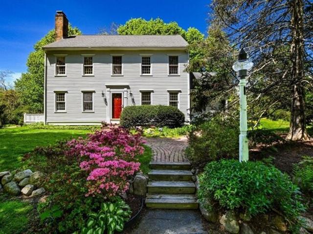 Moody Dr, Sandwich, Home For Sale