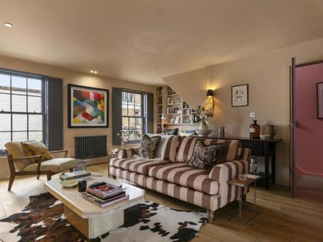 Moonlight Drive, London, 3 Bedroom Terraced