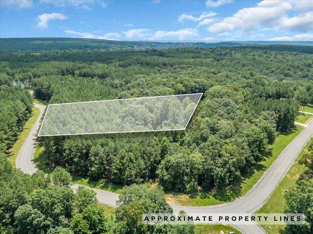 Moonlight Ln, Jasper, TN 37347