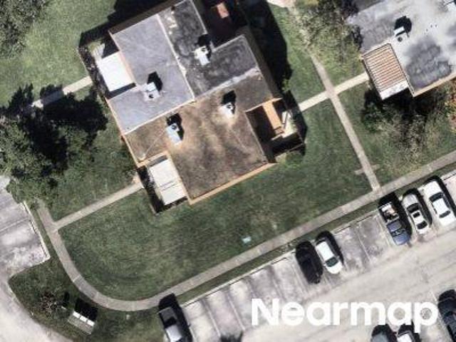 Moonstone Ct