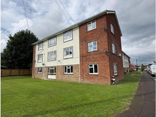 Moonrakers, Devizes SN10, 1 bed flat to rent, £900 pcm | PrimeLocation