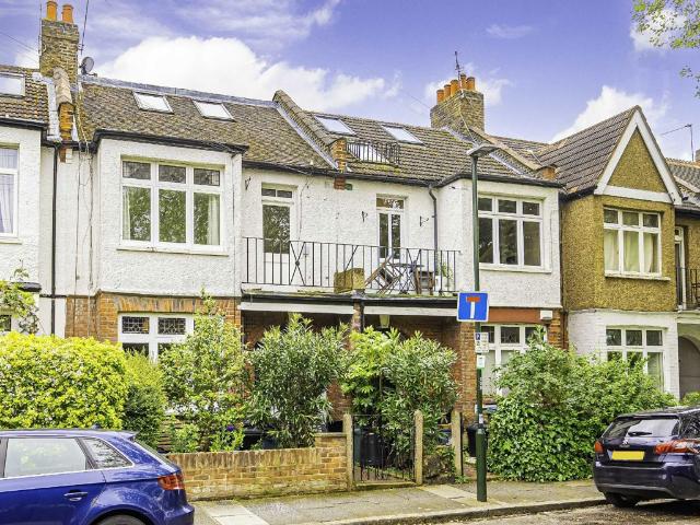 Moor Mead Road, St Margarets TW1, 4 bed maisonette to rent, £3,195 pcm | PrimeLocation