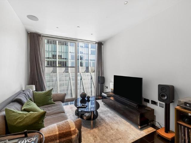 Moor Lane, London, EC2Y 1 bed apartment to rent £3,250 pcm £750 pw