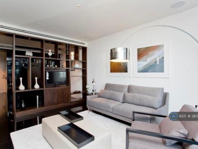 Moor Lane, London, EC2Y 1 bed flat to rent £2,800 pcm £646 pw