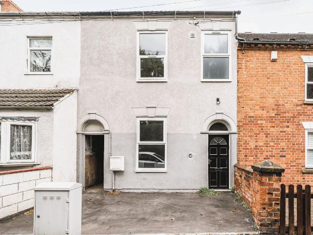 Moor Street, Burton On Trent DE14, 5 bed terraced house to rent, £1,495 pcm | PrimeLocation