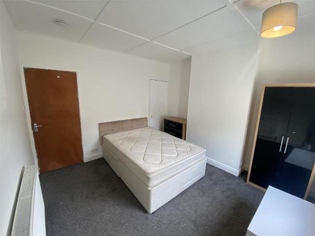 Moor Street, Mansfield NG18, Room to rent, £480 pcm | PrimeLocation