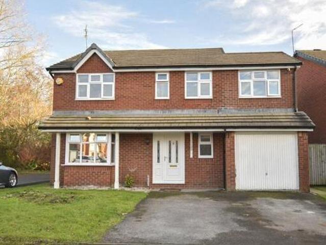 Moor View Close, Norden, 4 Bedroom Detached