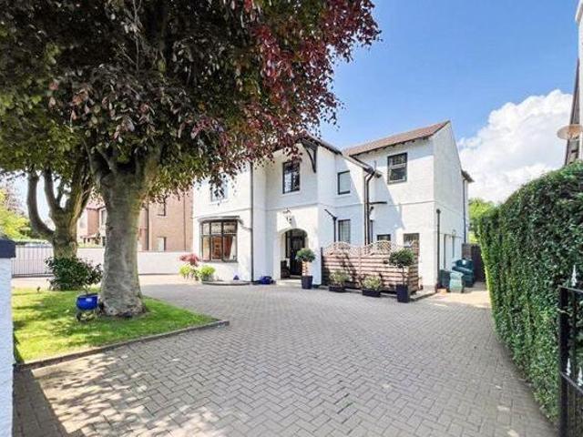 Moorcroft, Quarterbridge Road, 5 Bedroom Detached