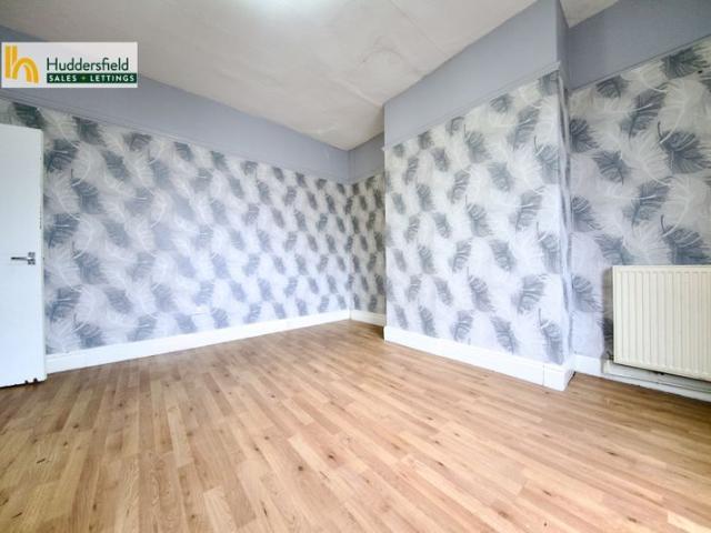 Moorbottom Road, Huddersfield HD1, 3 bed terraced house to rent, £750 pcm | PrimeLocation
